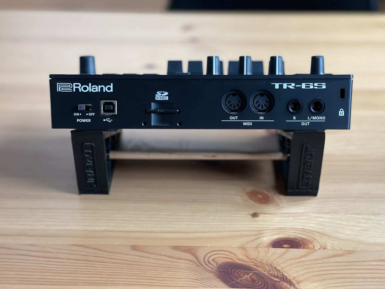 CoverUP Roland TR6s Stand - DJMania