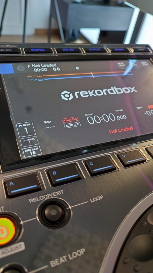 DJSkin Pioneer CDJ 3000 SCREEN SAVER - DJMania