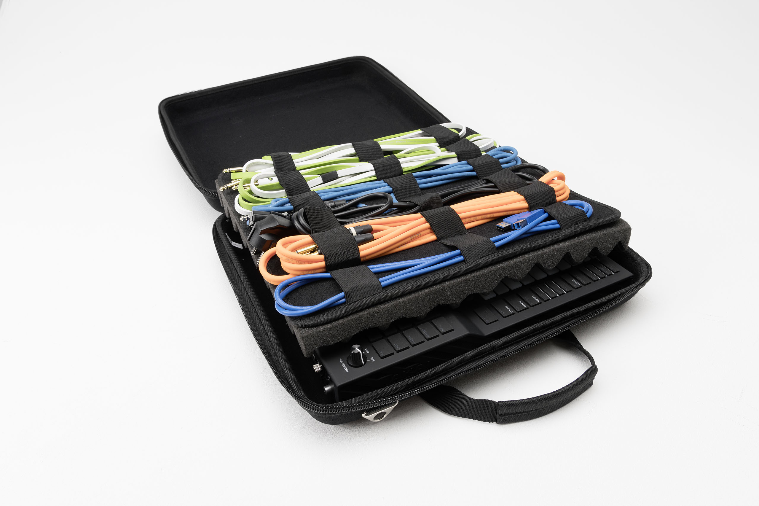 Magma CTRL Case Akai Force - DJMania