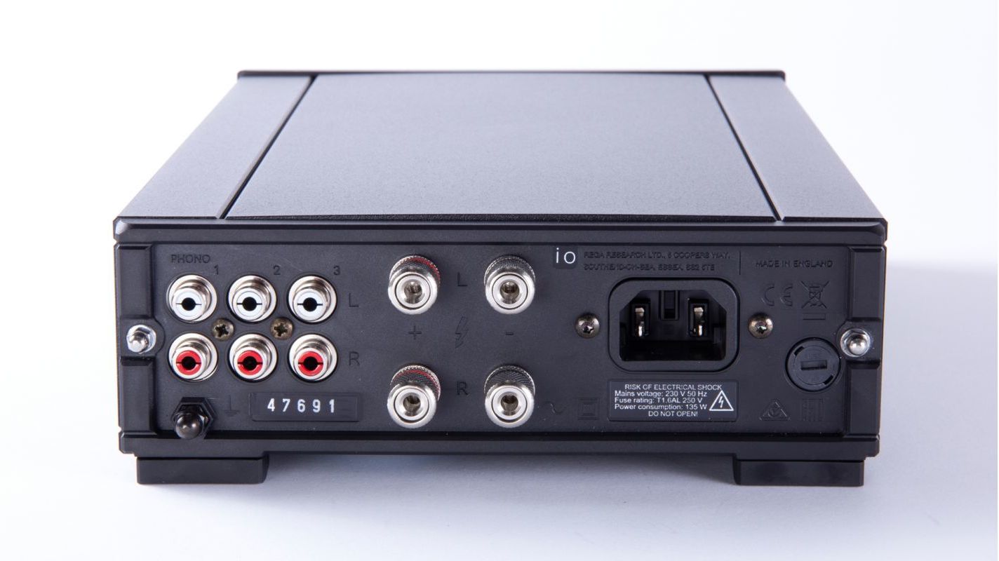 Rega AMP IO - DJMania